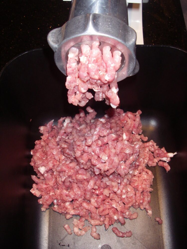 Saucisson à l'ail fumé - La charcuterie maison